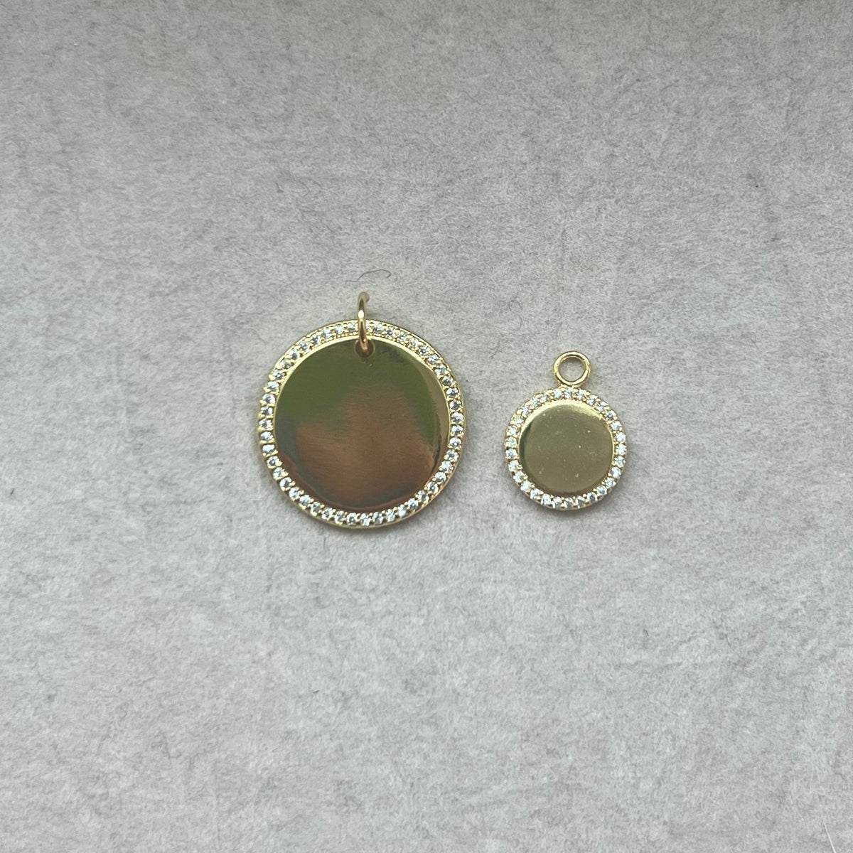 Pave Disc Charm – Phyllis + Rosie